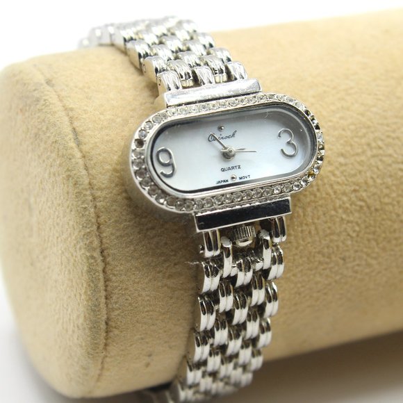 Osirock | Accessories | Vintage Osirock Womens Classic Watch Silver ...